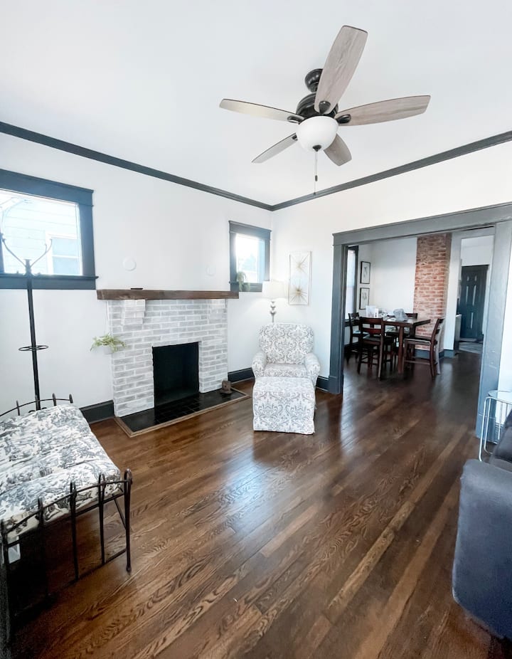 2 Bds 1 Bath 10 Mins To Lu Beautiful Pet Friendly - Lynchburg, VA