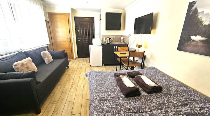 4. Modern Private Suite In Taksim - Istanbul