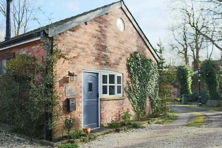 River Cottage At Doe Meadow - イギリス マックルズフィールド
