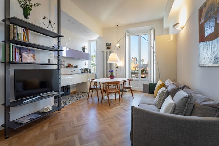 Vibrant District! Chic Apartment - Milan