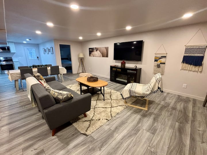 Slc Apt> Airport, Concert & More - West Valley City, UT