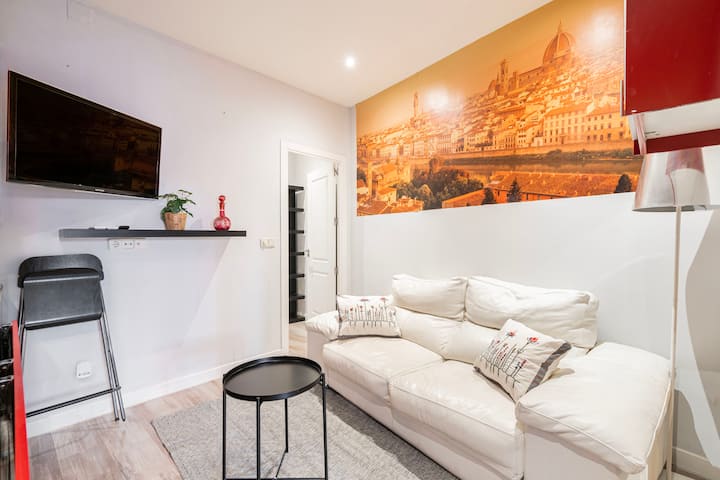 Nice Flat In Malasaña, Near Gran Vía - Madrid