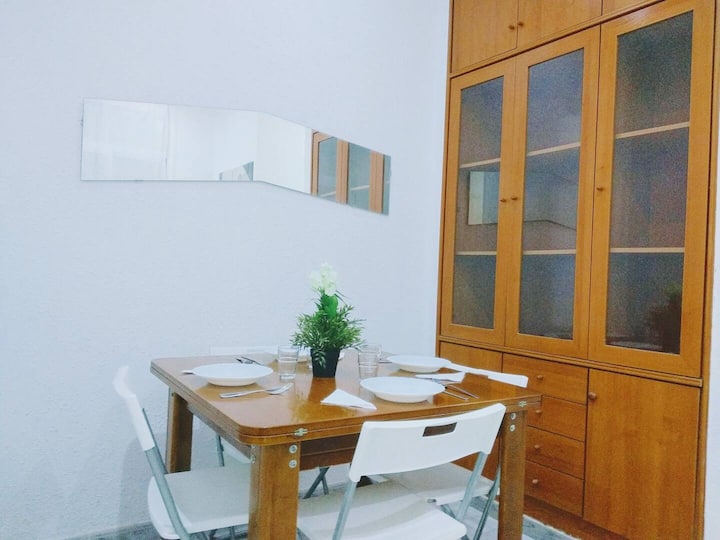 Buena Habitación Privada - Barcelona