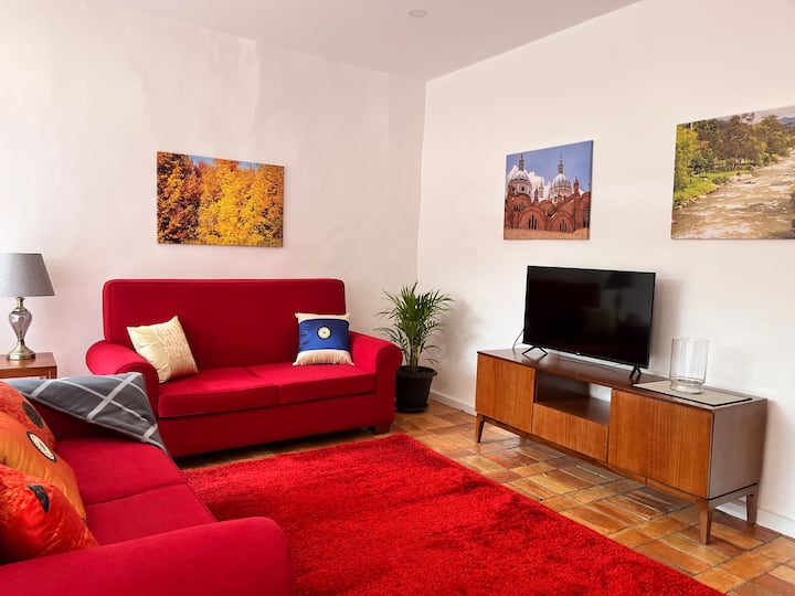 Experience Maggie's Cuenca Casa / Awarded Complex - Cuenca