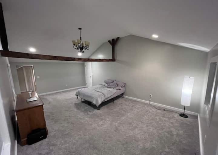 Long Term Room For Rent On Tankerhoosen River!