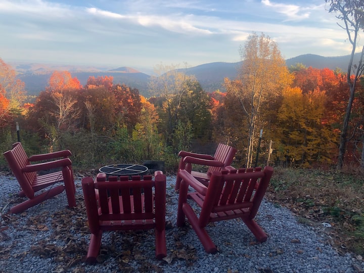 Mountain Haven- Beautiful Setting! - Mountain Rest, SC