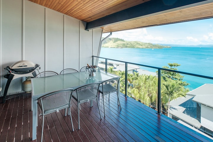 Shorelines 30 - Hamilton Island