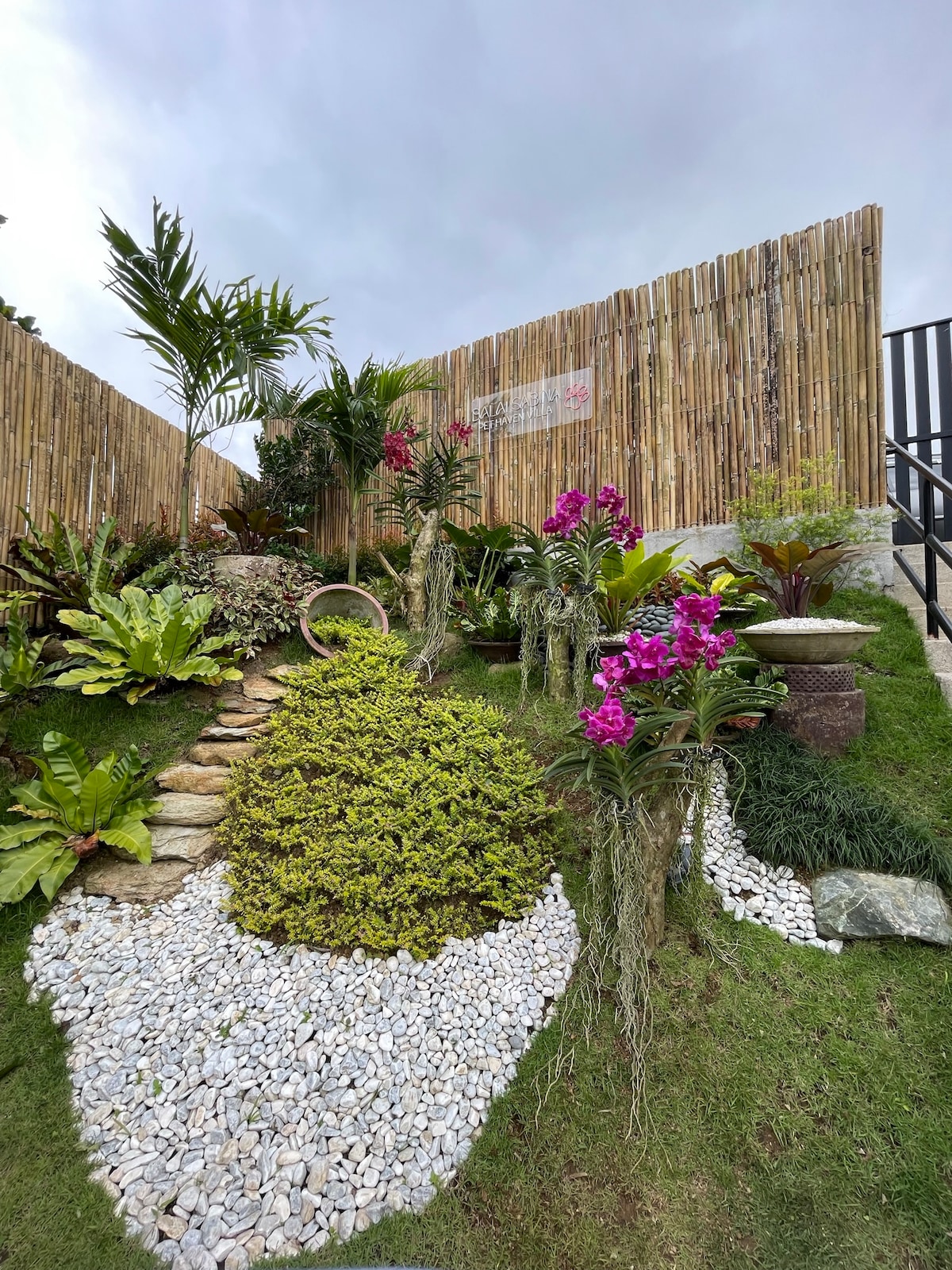 Balai Sabina Pet Haven Villa - Villas for Rent in Tagaytay, Calabarzon ...