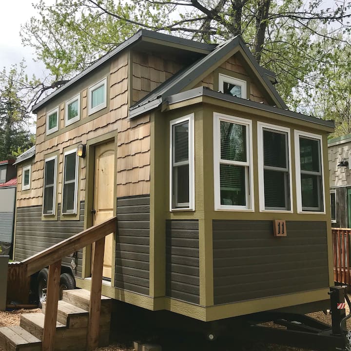 Golden Aspen - Tiny Home By The River & Rocky Mtns - 리용