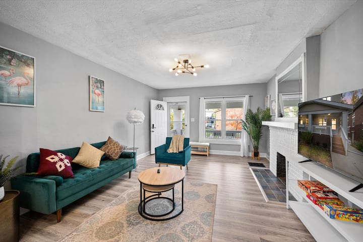 Modern High Rated 4 Bds• Osu• Expo• 4 Parking - Columbus, OH