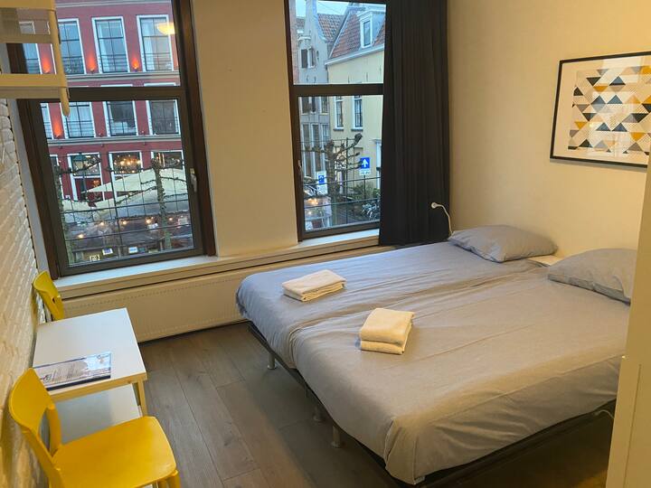 Tweepersoonskamer Met Eigen Douche - Deventer