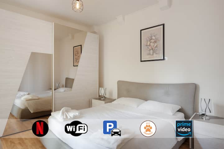 Suite Foscolo, Comfort With Parking In Trieste - Trieste