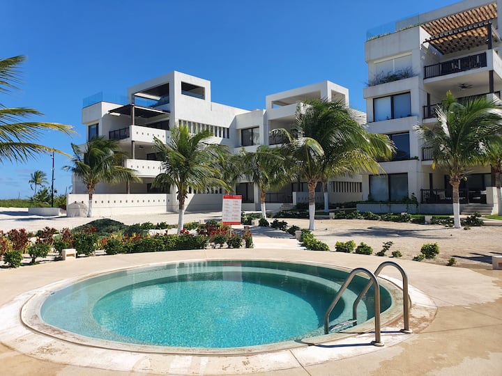 Kinuh Vive Frente Al Mar Con Piscina. - Telchac Puerto