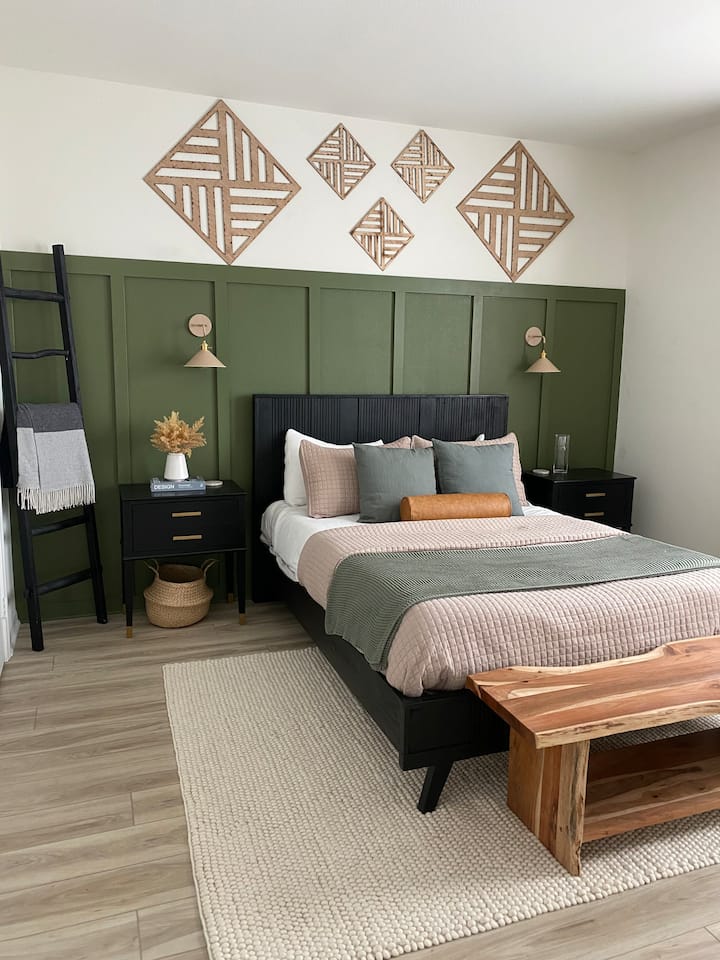 Private, Peaceful, & Clean Stay - Magic Mountain, CA