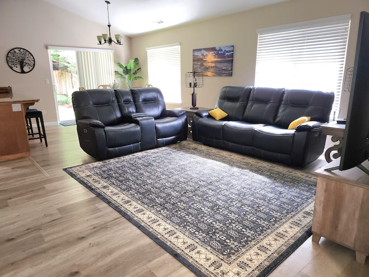 Spacious House In Crescent City - Crescent City, CA