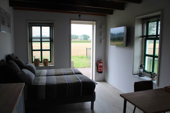 Slapen Aan De Voet Van De Molen - Goes