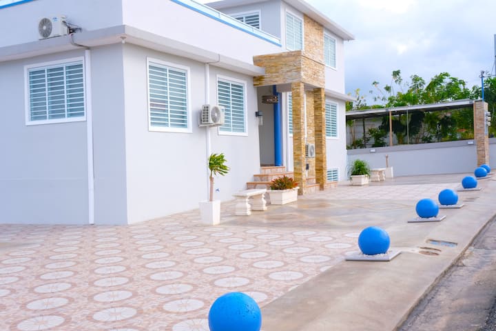 Tropical Living Mainhouse Apartment #2 - Aguadilla