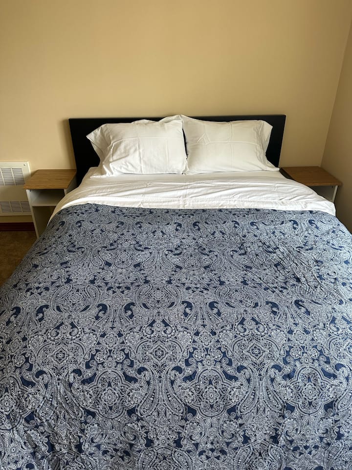 Private Room #3 Close To The University And More! - Seattle, WA