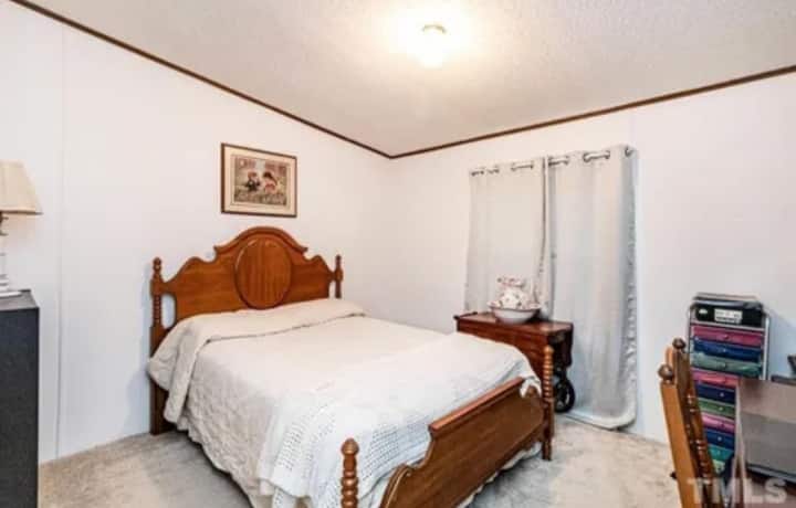 King Suite In The Country; 1 Of A Kind - Rocky Mount, NC