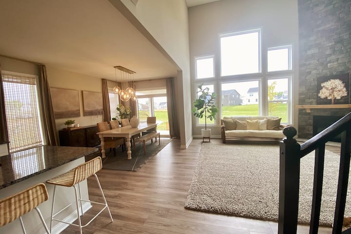 Stunning Family-friendly Home Near Dayton - Dayton, OH