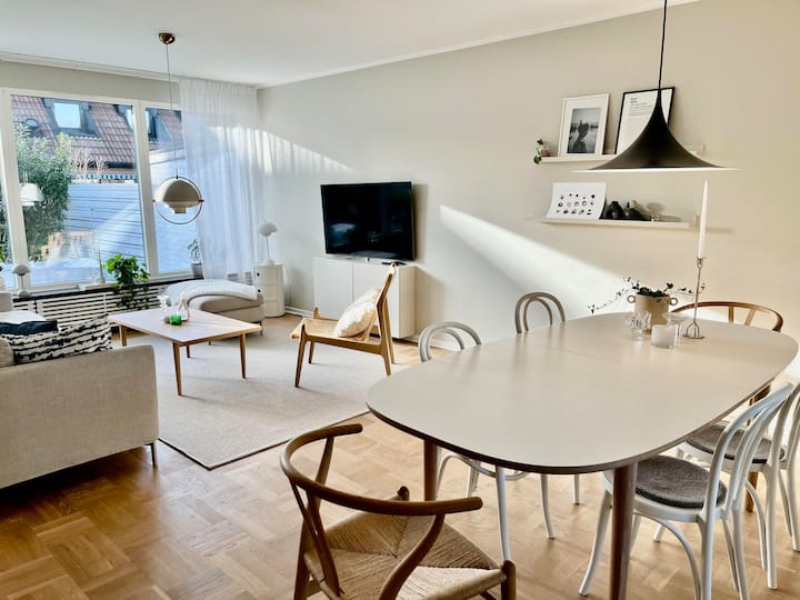 Hus I Centrala Höllviken - Höllviken