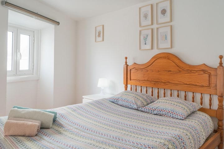 White Sand - Peniche Surf Camp