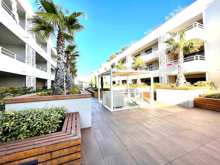 Magnifique F2 Port Fréjus 2 - ibis budget Fréjus Capitou A8