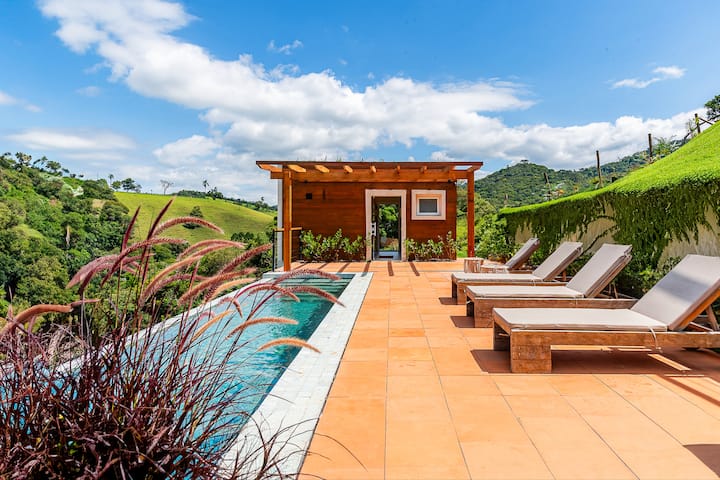 Villa Na Mantiqueira - 4 Suítes | Terrah - Santo Antônio do Pinhal