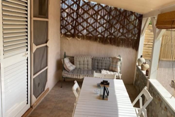 Studio Climatisé Avec Terrasse & Jardin - Plage De Ghisonaccia