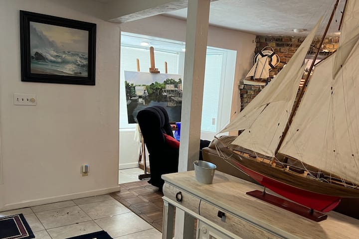 5 Bedroom
Island Breeze Getaway - Cedar Key, FL