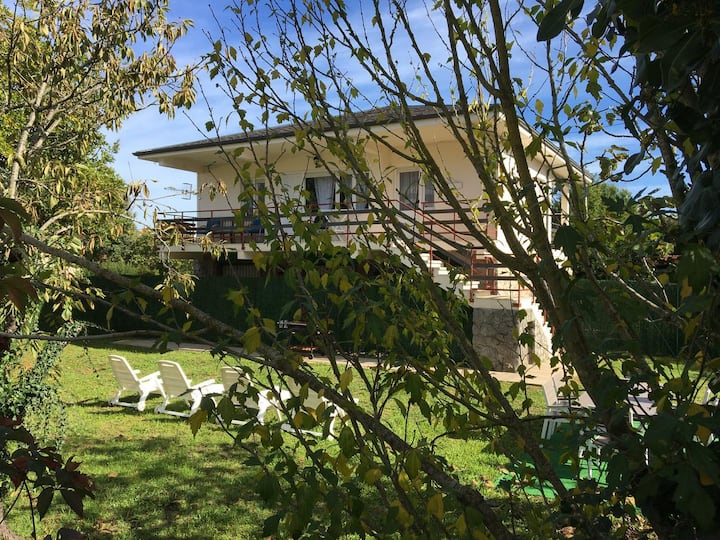 Casa Entera Con Jardín Y Aparcamiento Privado - Noja