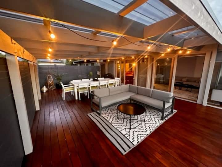 Pelican Lodge Rye - Rye