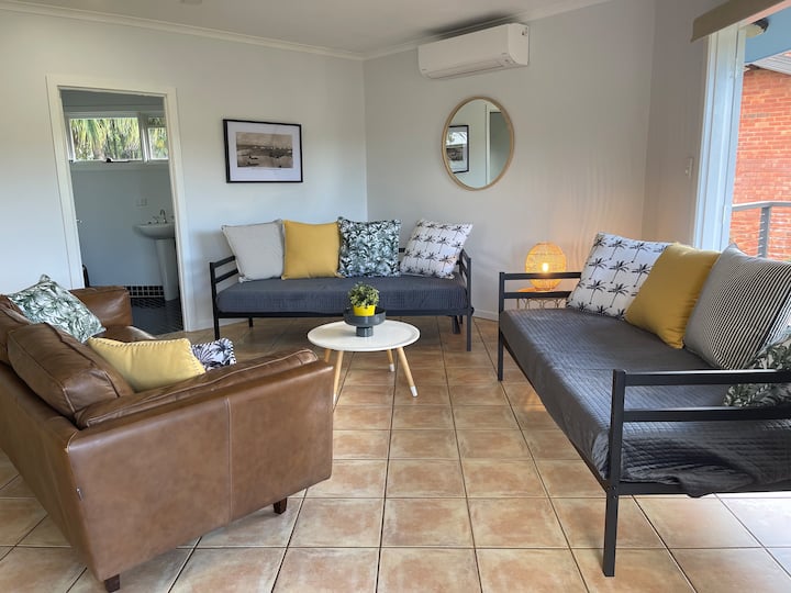 The Blue Lake House - Atherton