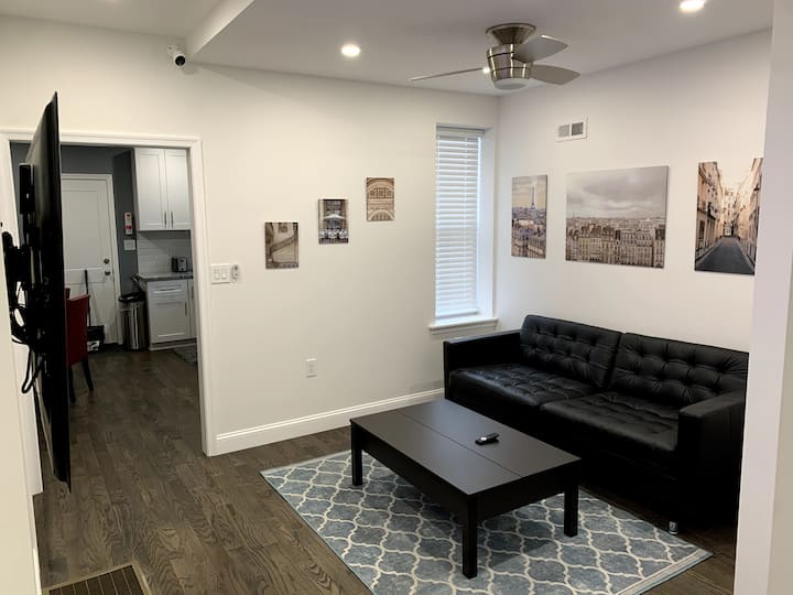 Quaint Room With Private Bathroom - Philadelphia, PA