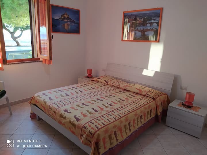 Torregrande Fronte Mare Prima Fila - Solanas