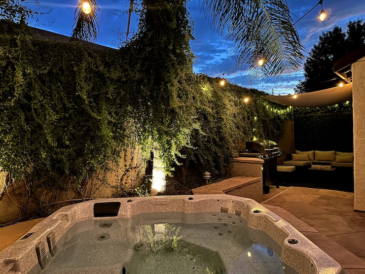Relaxing Zen Getaway + Cozy Jacuzzi - Marana, AZ