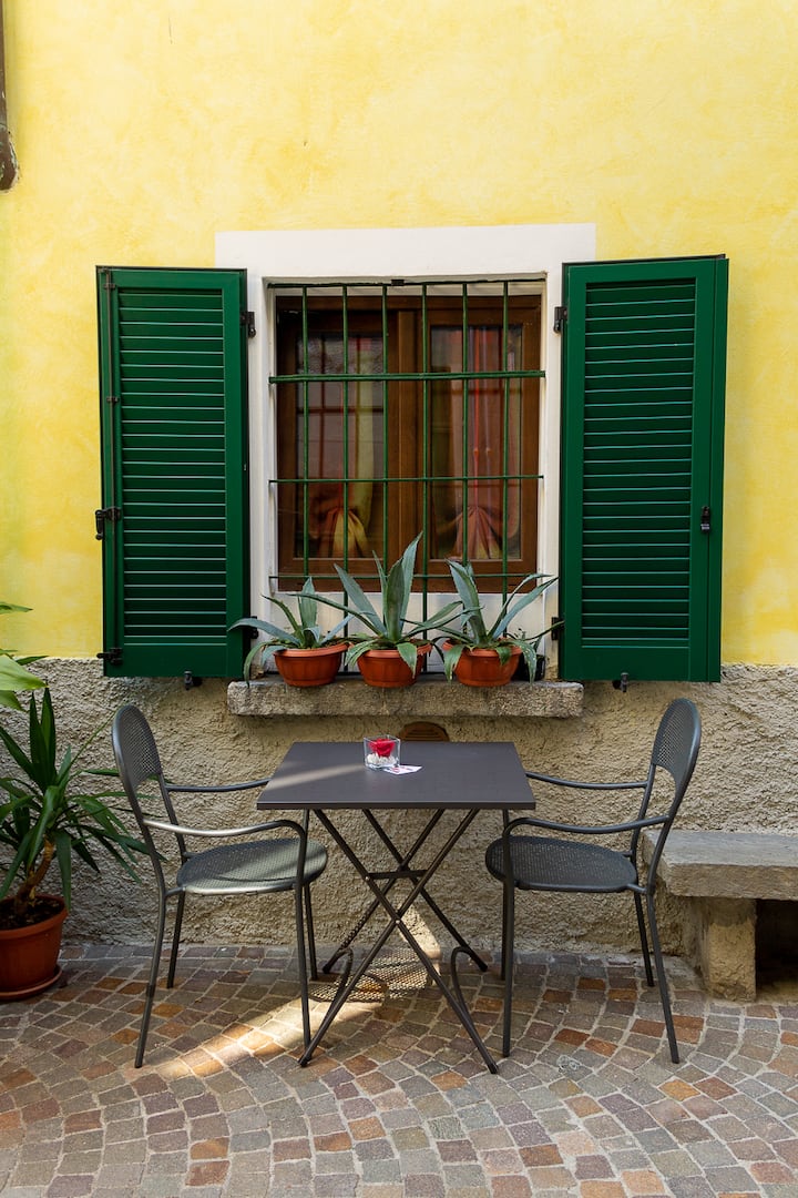 Le Coccinelle Home Bilocale Moto Guzzi - Mandello del Lario