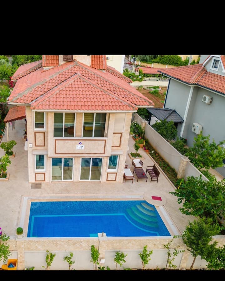 Içmeler’ De Günlük Kiralık Villa - İçmeler
