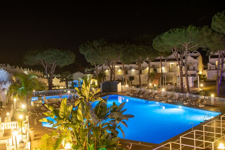 Casadelsol-marbella-słońce,piasek,szmaragdowa Woda - Marbella