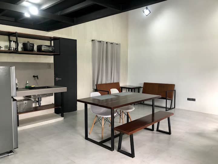 I Loft | Peaceful Lipa Stay | Kitchen +Pool Access - Anilao