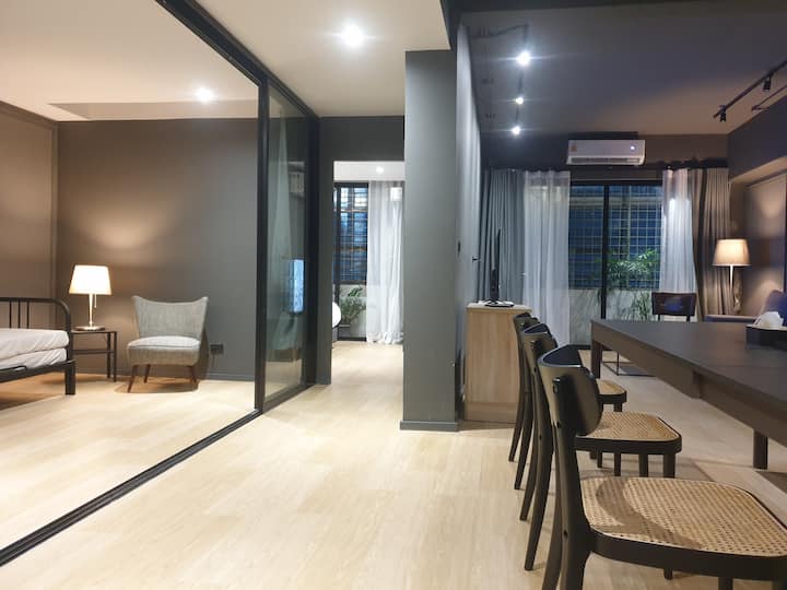 In The Mood For Life @Sutthisan Bangkok 401:80sqm. - Bangkok