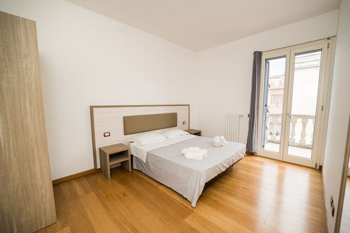 Corso Italia Exclusive D584 [Center - Parking] - Gallipoli