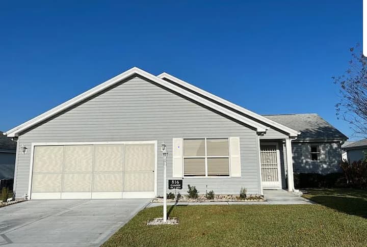 Large 2 Bed/2 Bath Home In The Villages - Lake Weir, FL