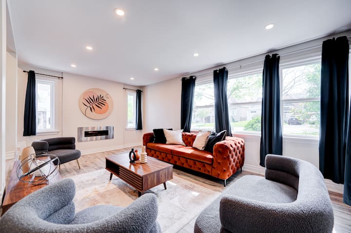 Richmond Hill Cozy Bungalow - Entire House W/yard - Vaughan