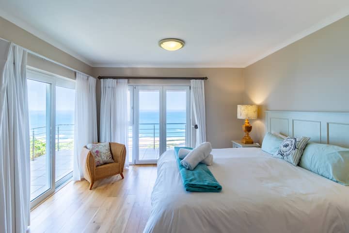 Ocean Views | Central Wilderness Stay | Sleeps 8 - Wilderness