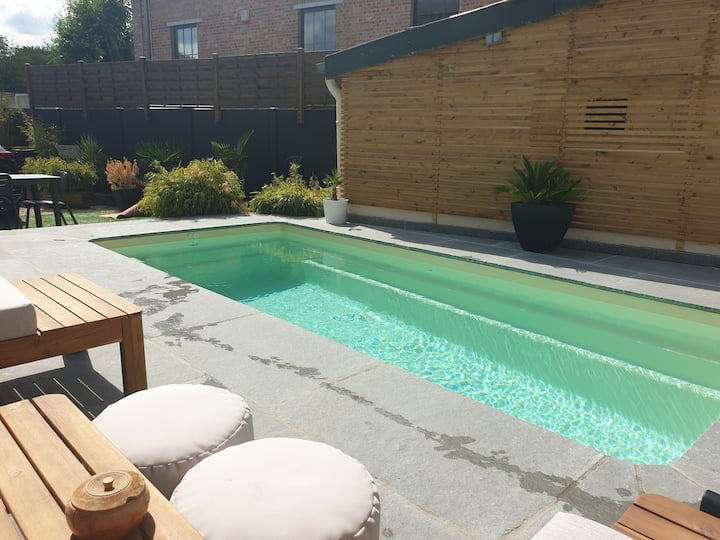 Maison Kéroussel - Centre- 6 Pers- 2 Lits- Piscine - Charleville-Mézières