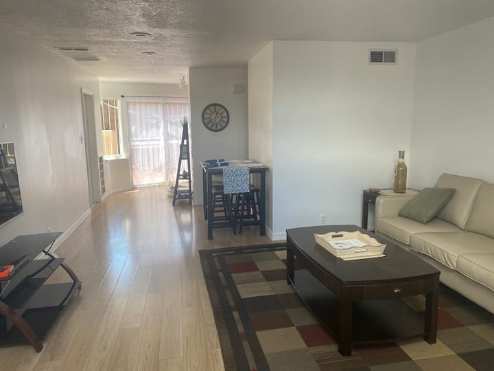 Charming Oldtown/sawmill Home - Albuquerque