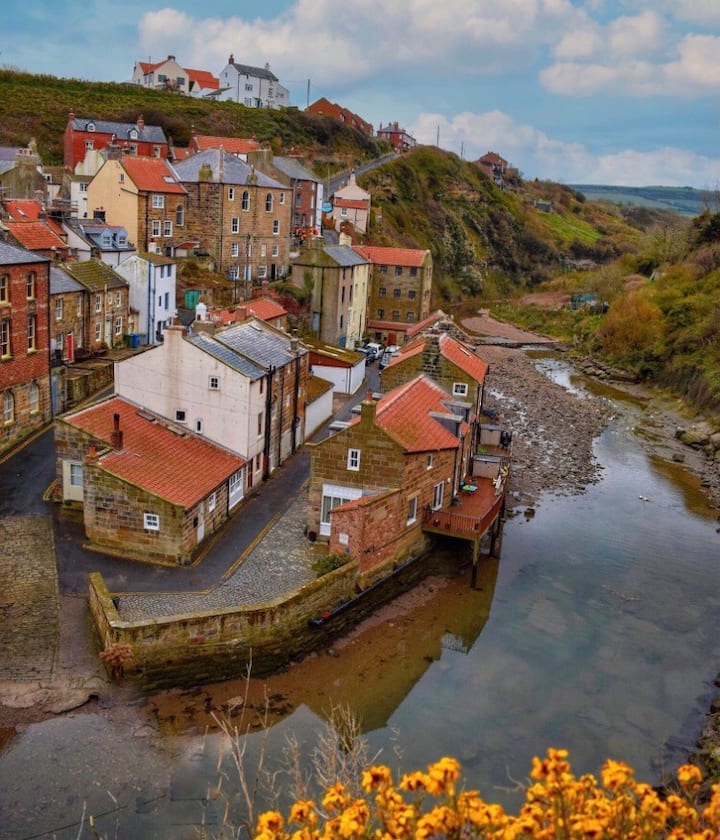 The Blue Porch Staithes - Staithes