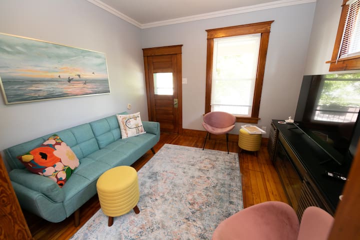 Little Bohemia Boutique Home - Omaha, NE