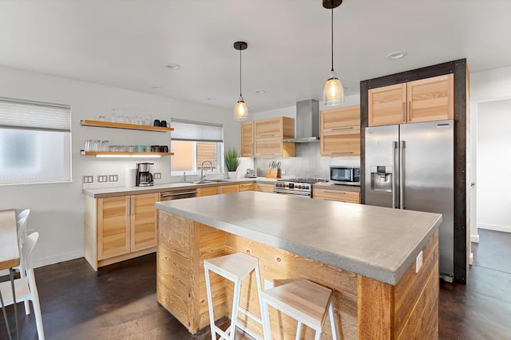 Downtown Missoula - Modern Luxury - Missoula, MT